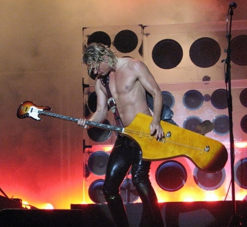50 Of The Most Bizarre Guitars You'll Ever See • Play Guitar!